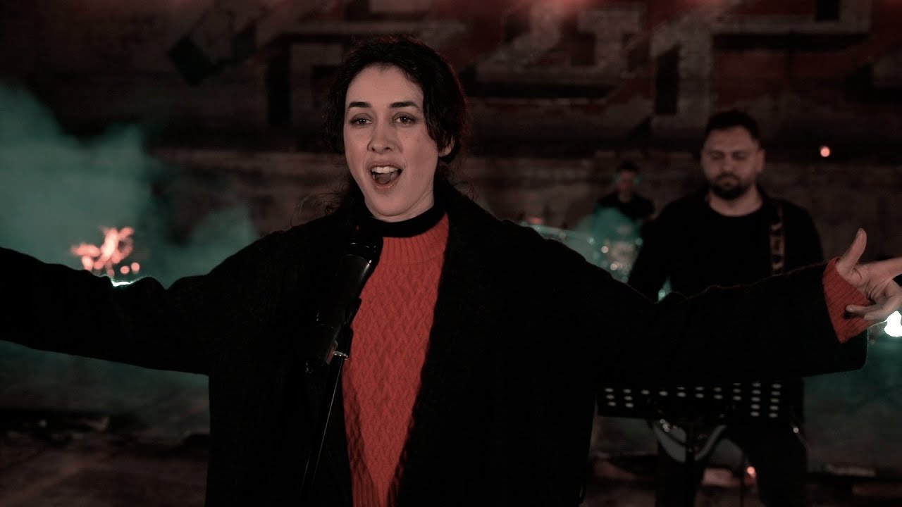 Music Video by Aida Jabbari | شعله برکش - آیدا جباری - YouTube