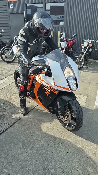 KTM 1190 RC8 R - YouTube