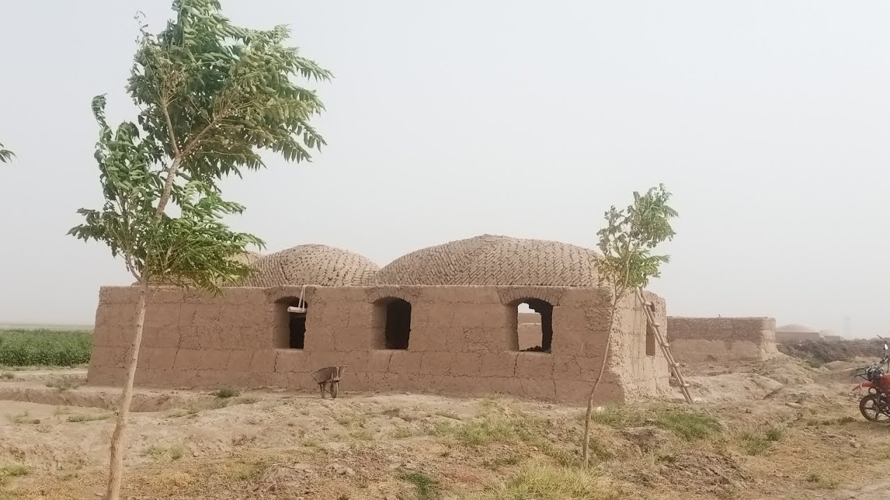 Making mud domes for residential houses in the north of Afghanistan ...