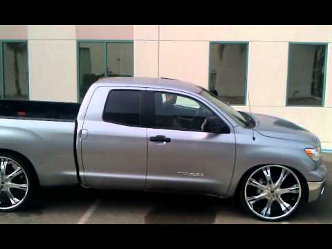 Tundra bagged on 28s - YouTube