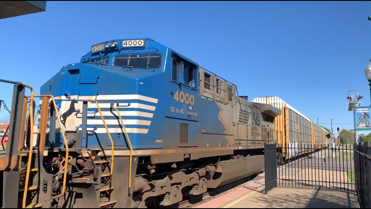 2021-03-28b[SEE NS4000]CSX-NS Autoracks and Stacks - YouTube