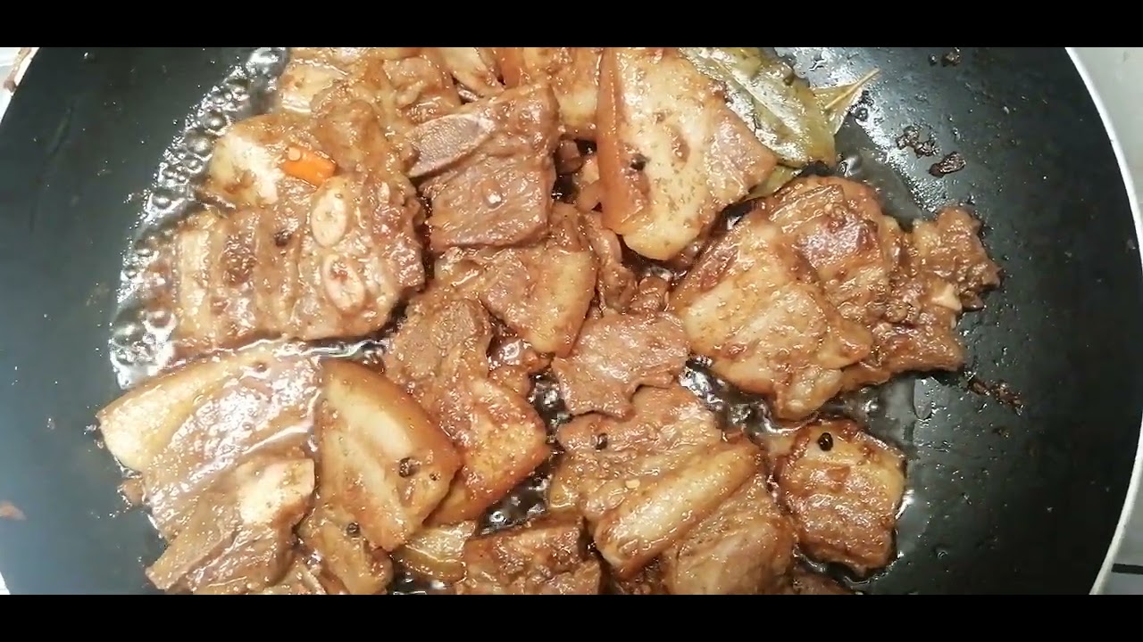 Pinatuyong adobo spicy - YouTube