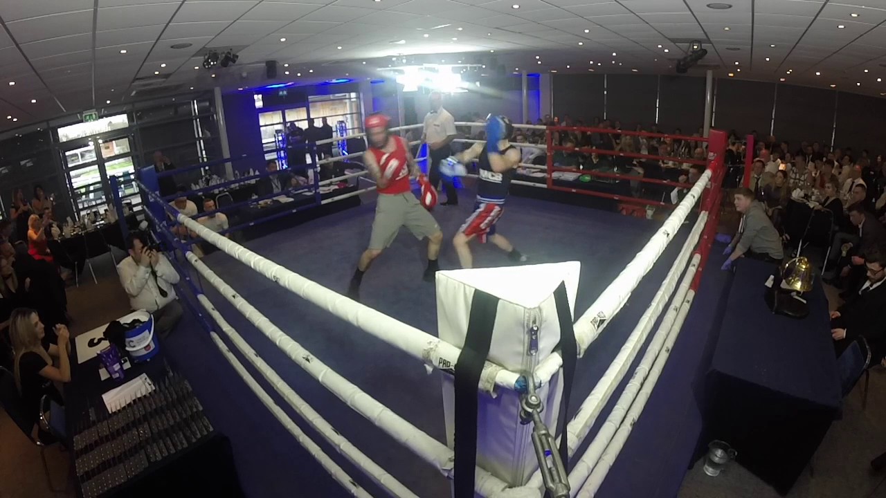 Ultra White Collar Boxing | Chester | Dean Cain VS Kurt Whitfield - YouTube