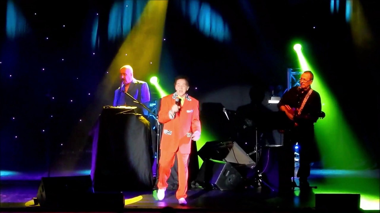 Issi Dye - Come On & Take My Hand. - YouTube