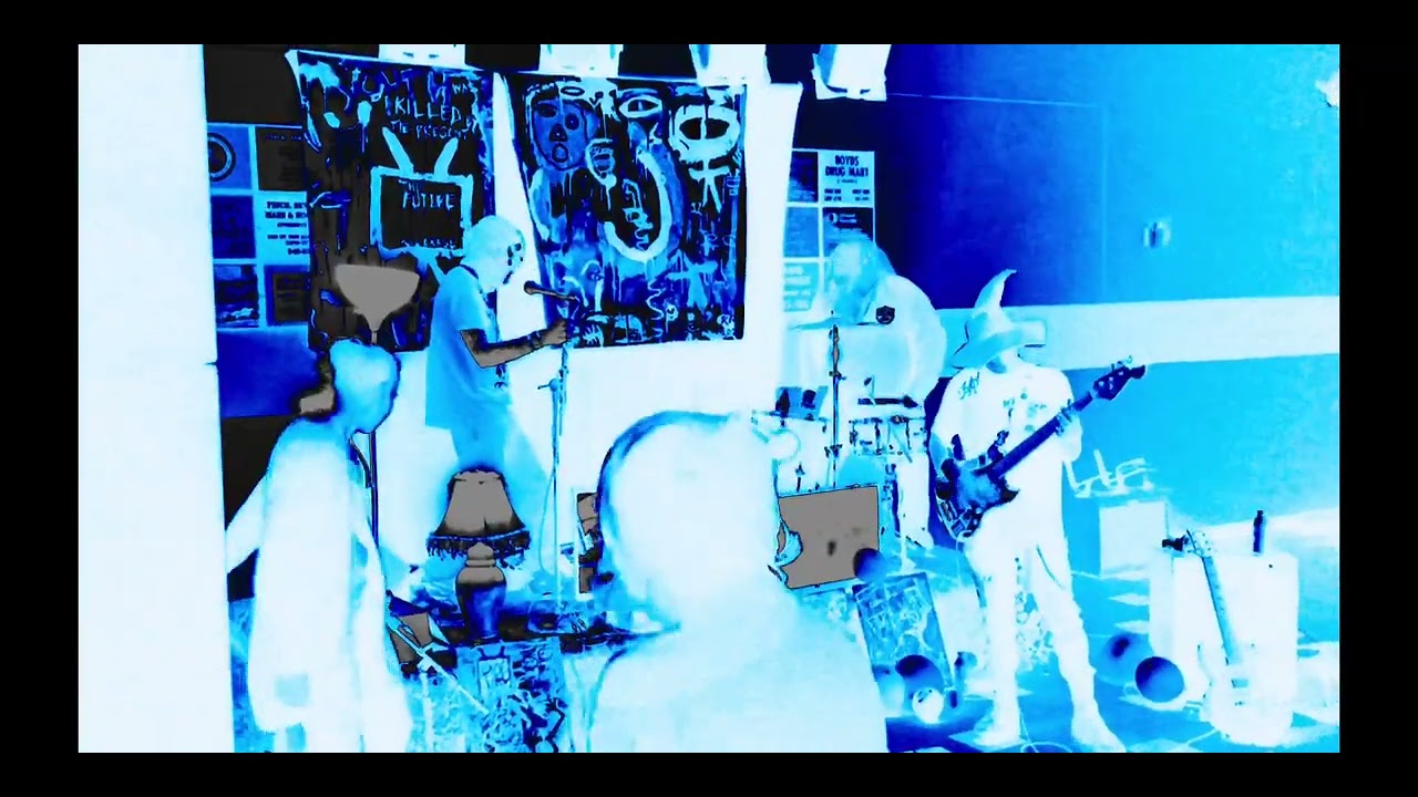 13 aliens "invasion 2024" easter egg candy sampler - YouTube