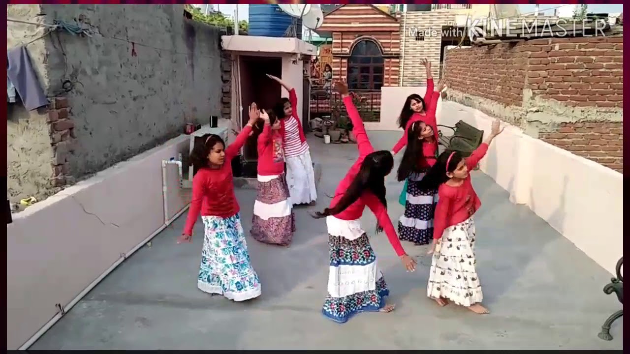 Ghoomar dance by beautiful girls - YouTube