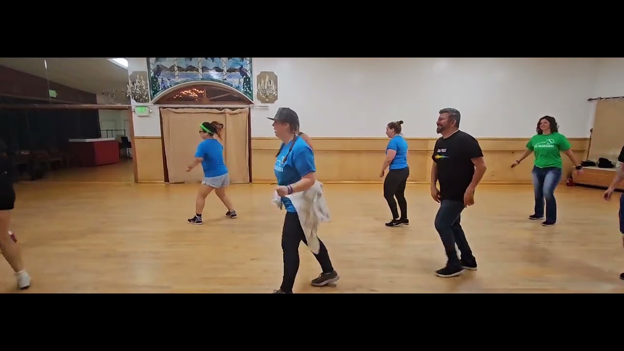 Hitch Please - line dance - YouTube