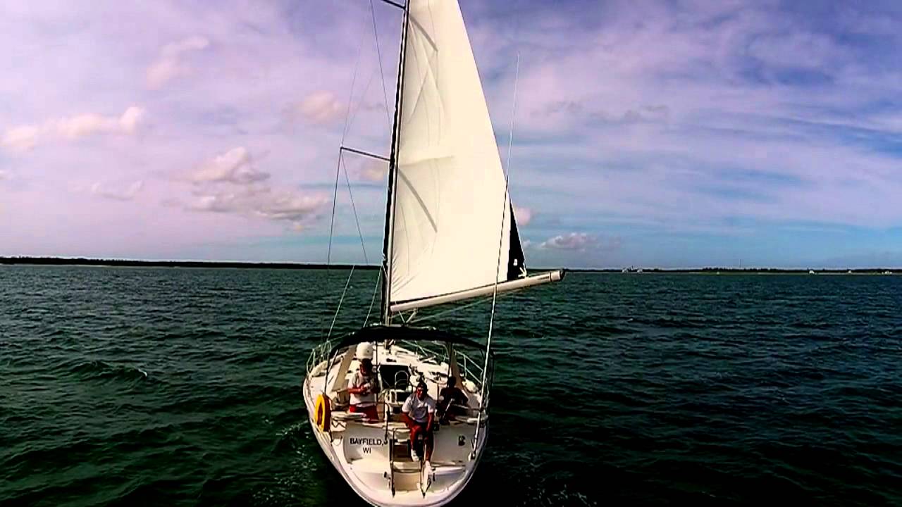 Elegante - Hunter 430 Sailboat - YouTube