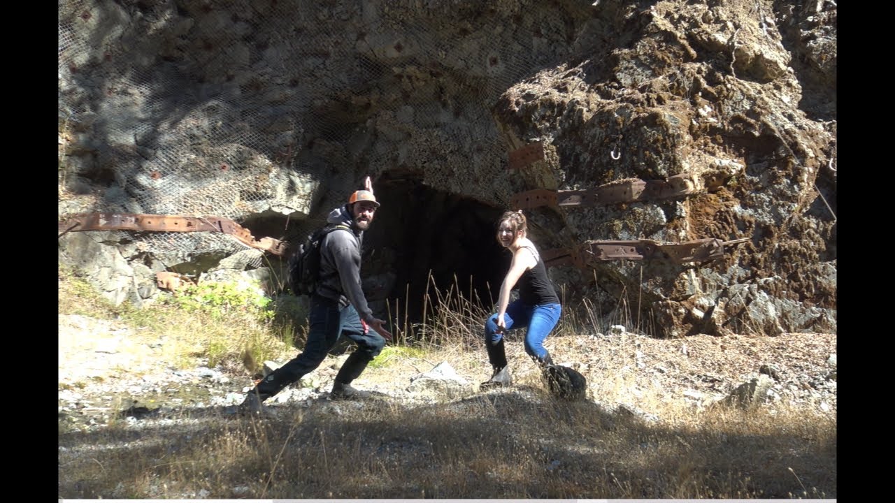 Inside the Benton Mine, Galice Oregon - Abandoned Gold Mine - YouTube