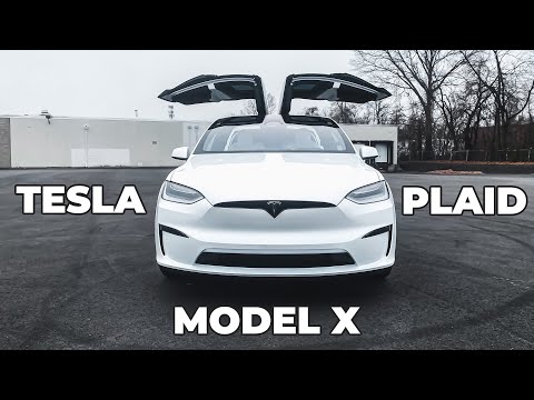 Tesla Model X Plaid - First Impressions Review - YouTube