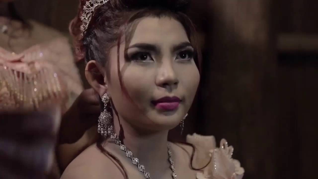 ជីវិតកម្មករ - ចេន សាយចៃ - Jan Sai Chai - - YouTube