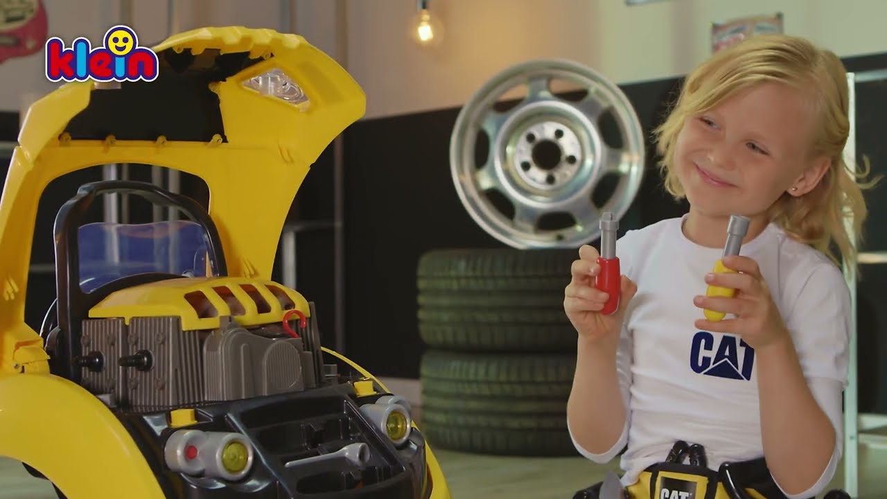 Theo Klein - Werbespot - Cat® Truck Engine (#3206) - YouTube