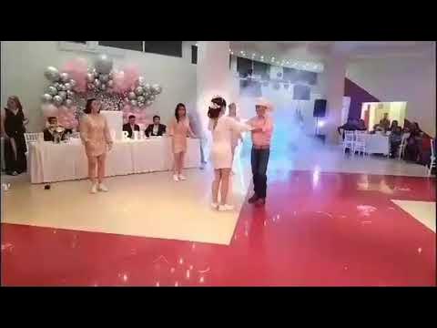 Avril XV años, baile sorpresa con sus amig@s mix, Zacatecas 29 abril 2023 - YouTube