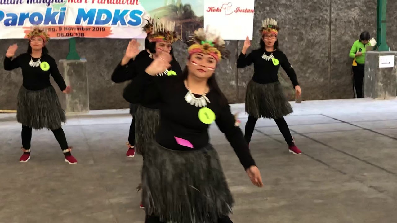 Lingkungan St.Maria ME, Paroki MDKS Malang - YouTube
