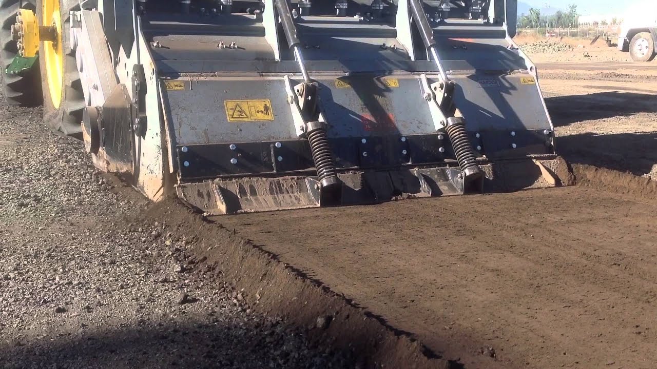 FAE MTM 225 Rock Crusher - Soil Stabilizer - YouTube
