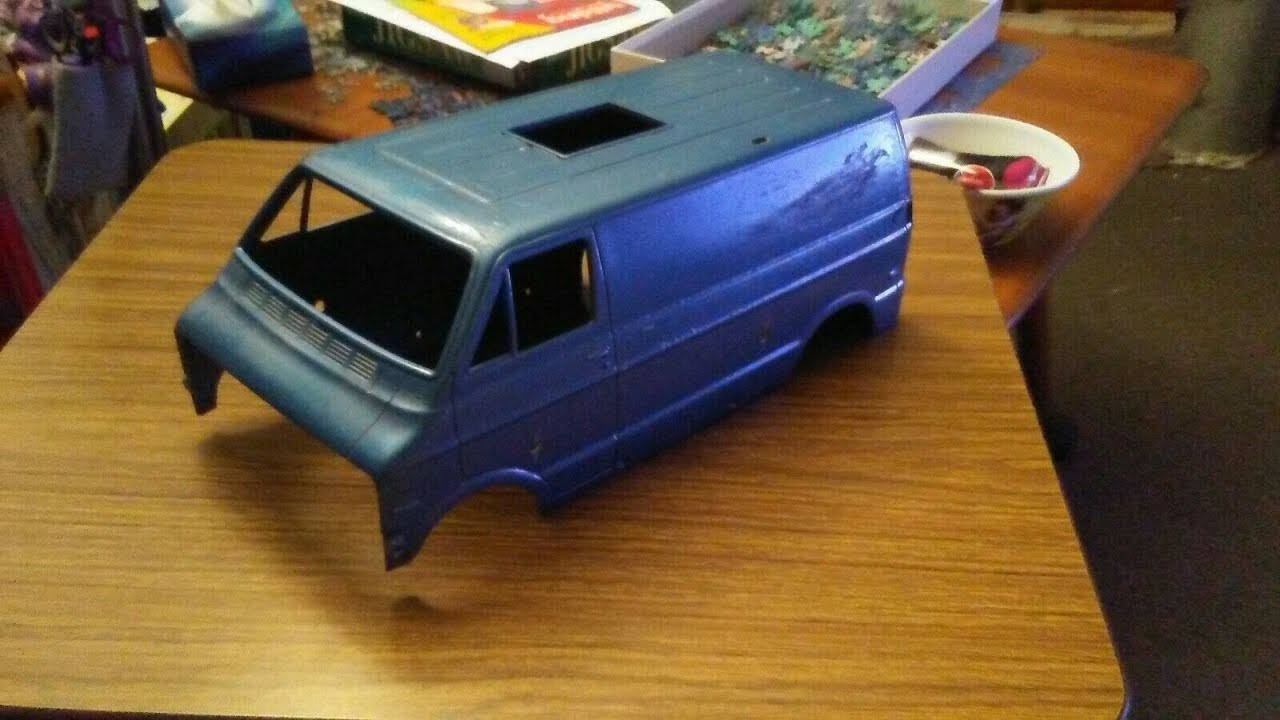 Unboxing a S/H Vintage Tamiya Lunchbox Shell - YouTube