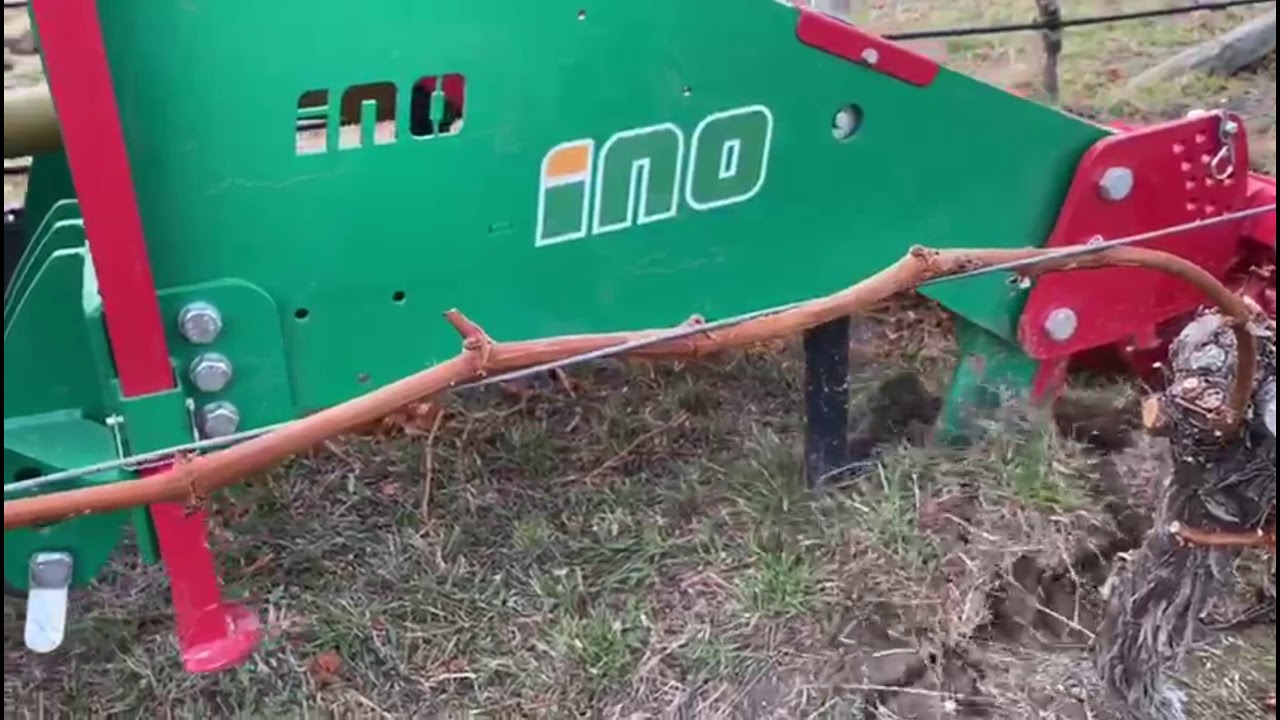 INO - VVP Vibrational subsoiler working in New Zealand - YouTube
