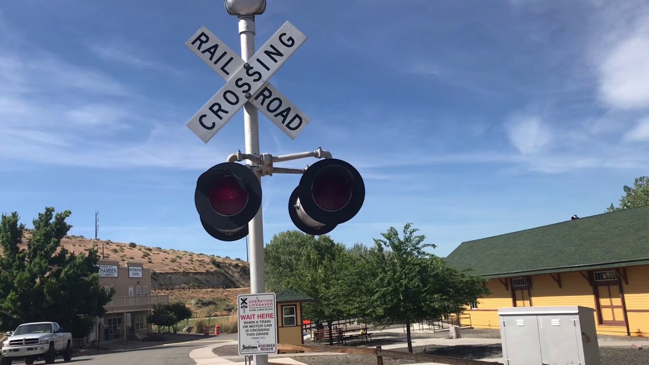 (US&S teardrop bells & 2 wigwags) steam train at the nevada state ...