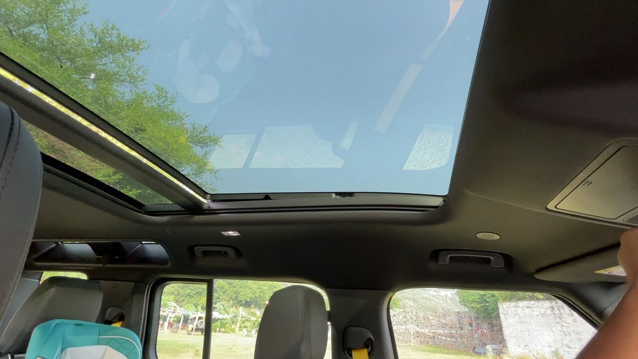 Big Car But Chintu Mintu SUNROOF - New Land Rover Defender - YouTube