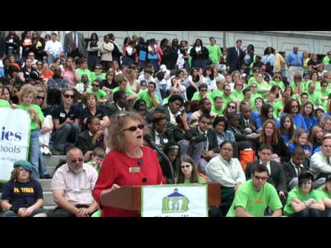 PALCS Teacher Jane Ferris Wins Pioneering Teacher Award - YouTube