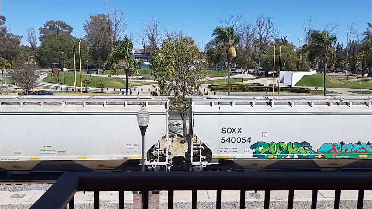 FXE ES44AC #4650, FXE SD70ACe #4100, FXE ES44AC #4648 y FXE #4847 con el DIRTO - YouTube