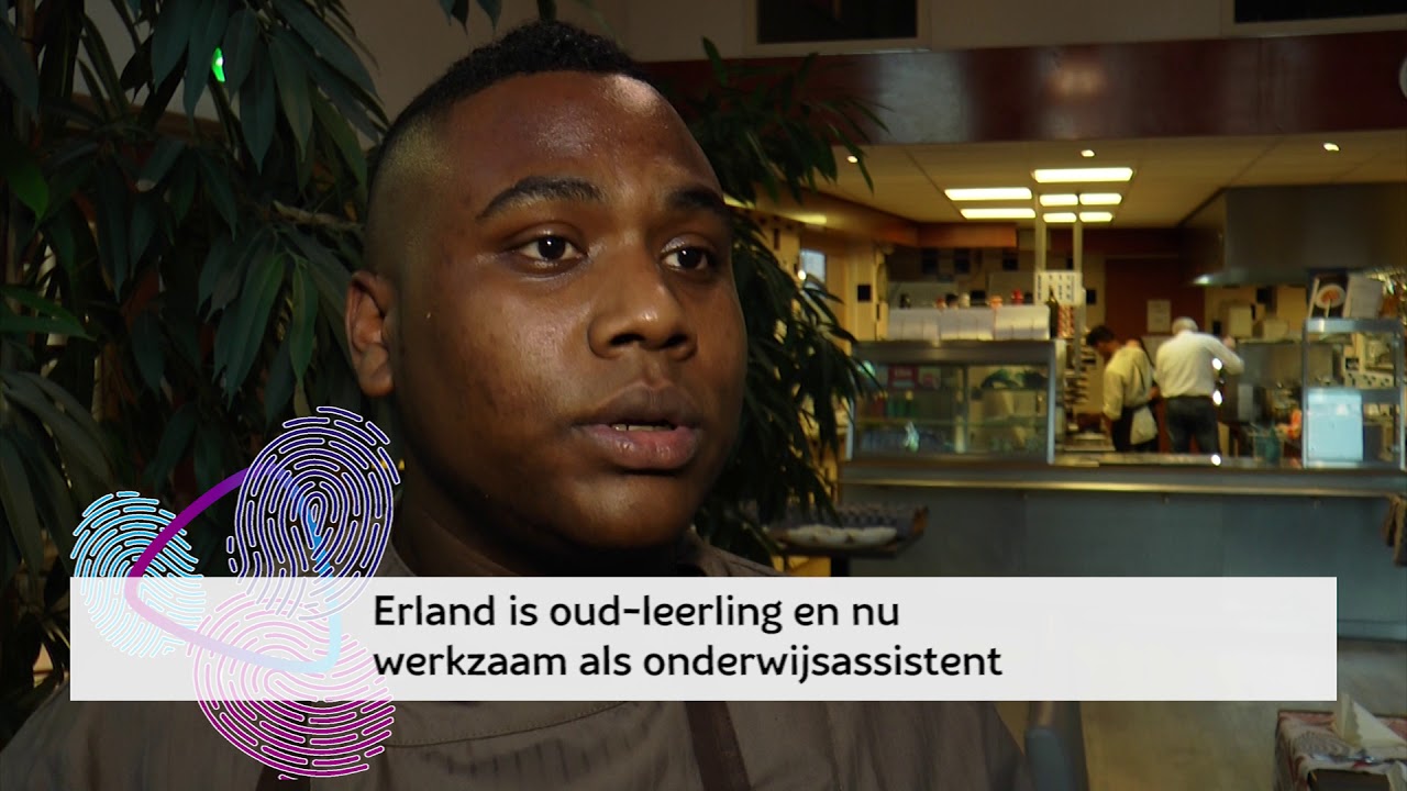 Erland is onderwijsassistent op Esloo College. - YouTube