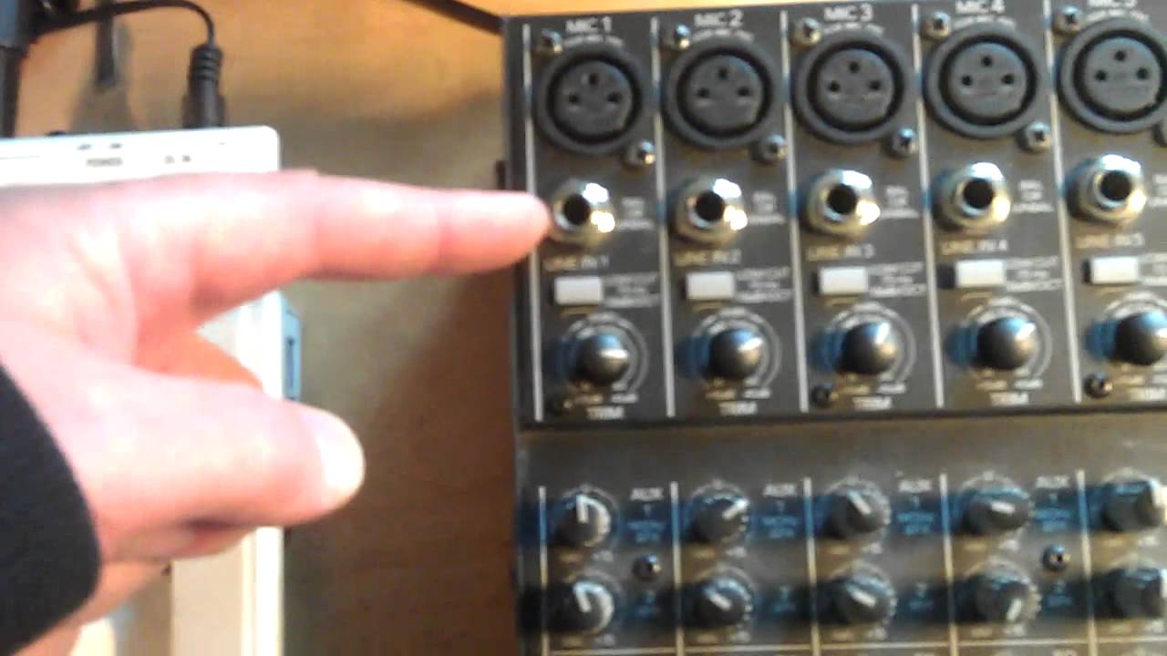 Mackie 1402-VLZ Pro Mixer - YouTube