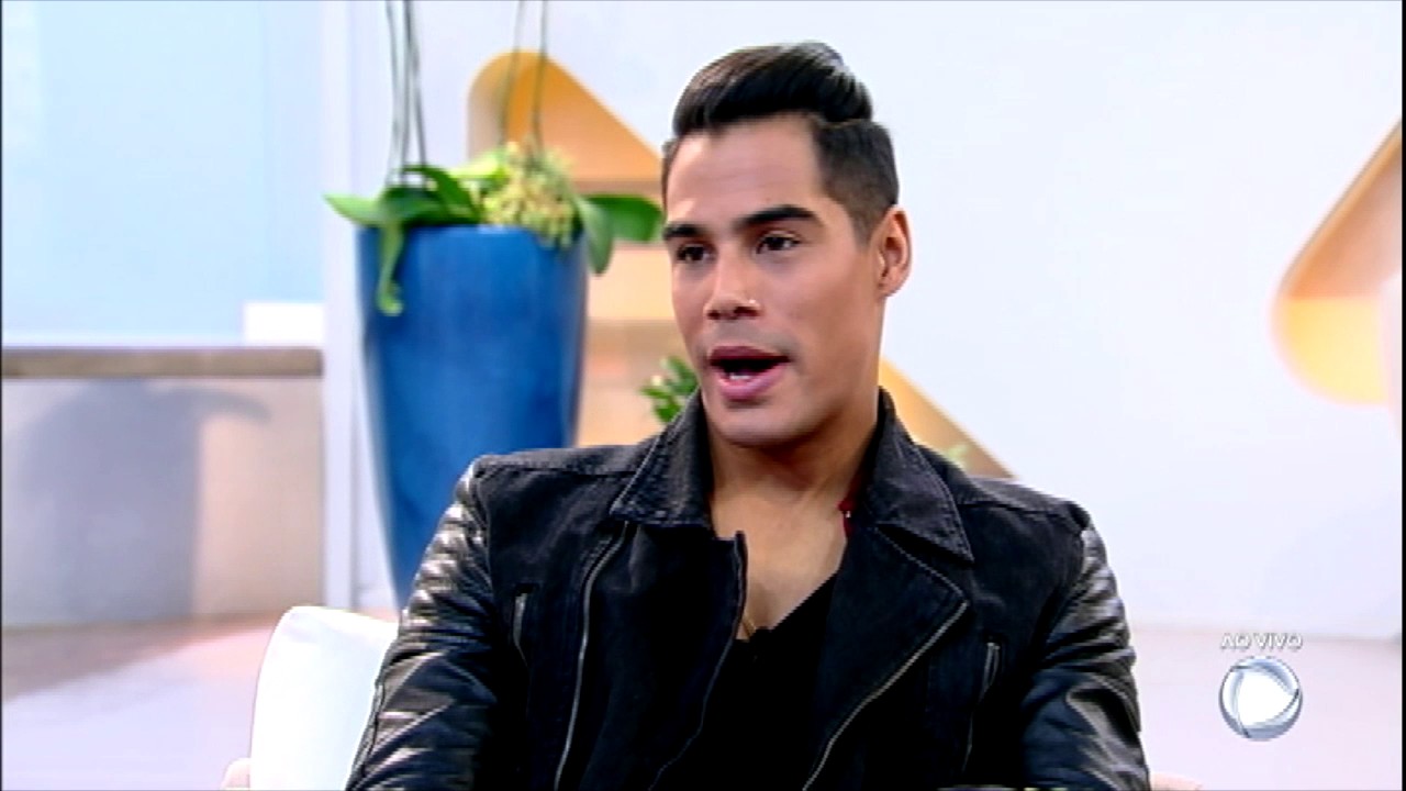 Mika fala sobre eliminação no Dancing Brasil - YouTube