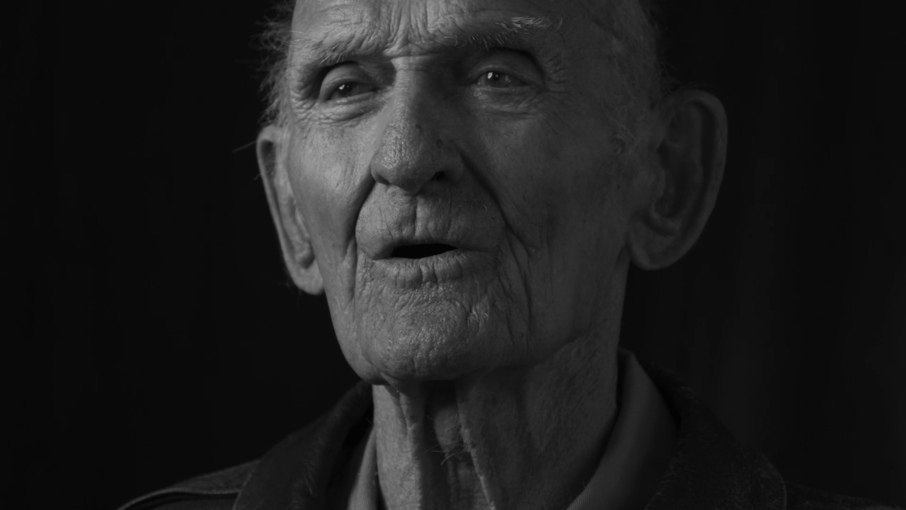 WWII Airman Billy Lewis - YouTube