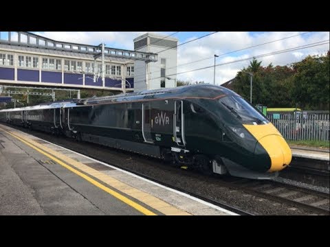 Trains at Twyford Feat. Class 800 IET, Rare HST Formations *HD* - YouTube