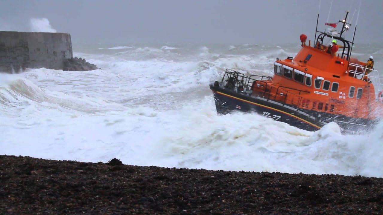 RNLI Lifeboat searching off newhaven in very stormy seas - YouTube