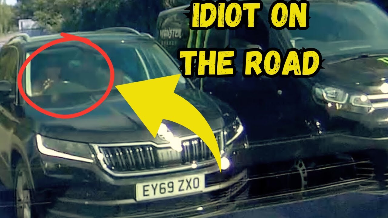 UK's Worst drivers caught on dash cam. Crazy driving, close calls ...