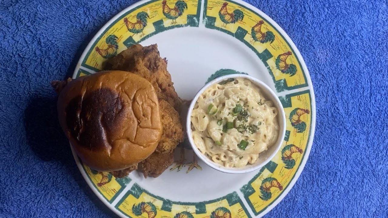 ASMR : Calvert eating FRIED CHICKEN SANDWICH - FREIGHT FRIED CHICKEN ...