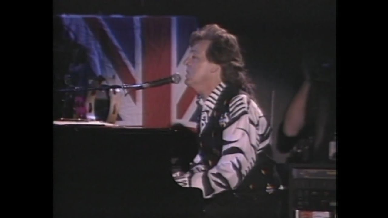 Paul McCartney - World Tour 1990 Pro Shot Footage - YouTube