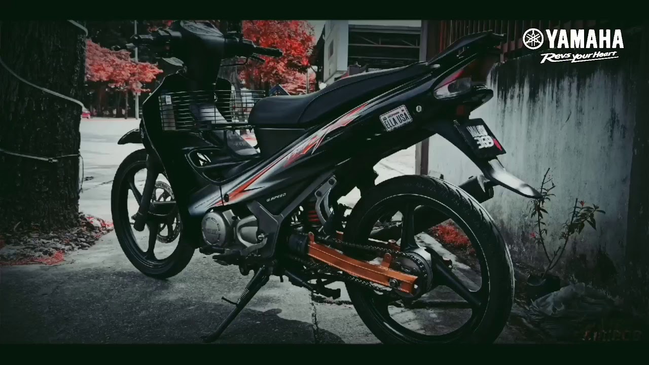 Yamaha 125zr in action - YouTube