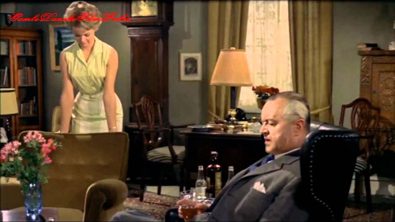 Landsbylægen {Ghita Nørby & Ebbe Langberg} - YouTube