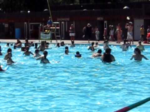 Splashmob Winnipeg - YouTube