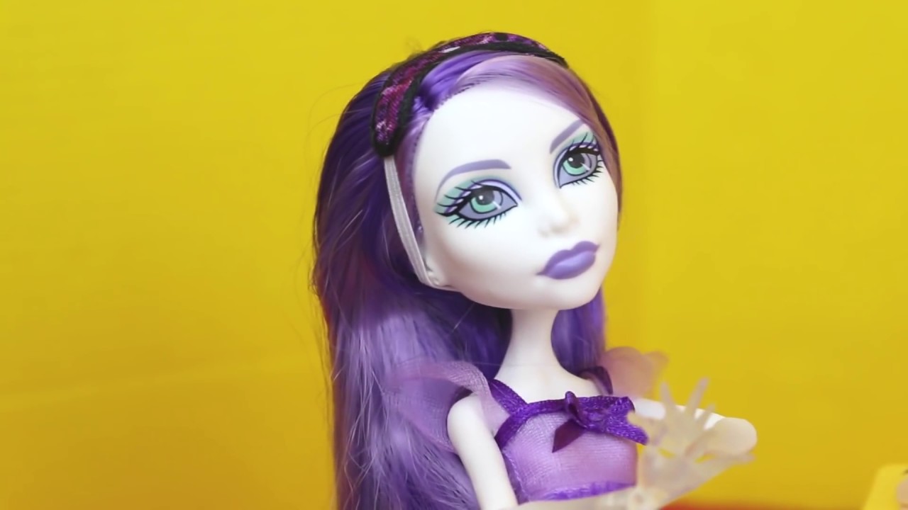 FROZEN ELSA Turns Into a MONSTER HIGH Doll! DisneyCarToys Spiderman at ...