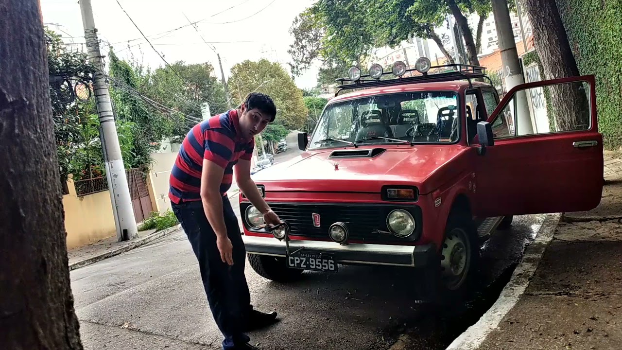 Lada Niva Partida na Manivela // Lada Niva Crank Start // Лада Нива ...