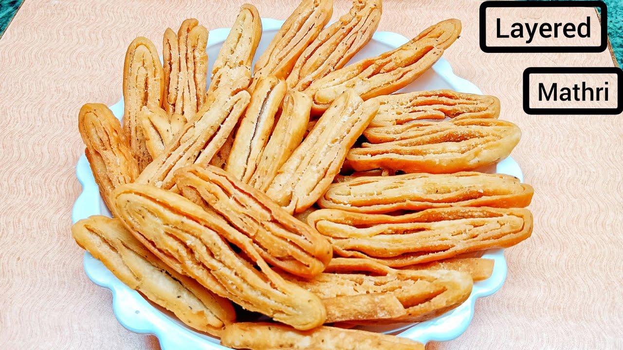 layered mathri recipe| crispy khasta namak pare | nimki mathri | Maida ...