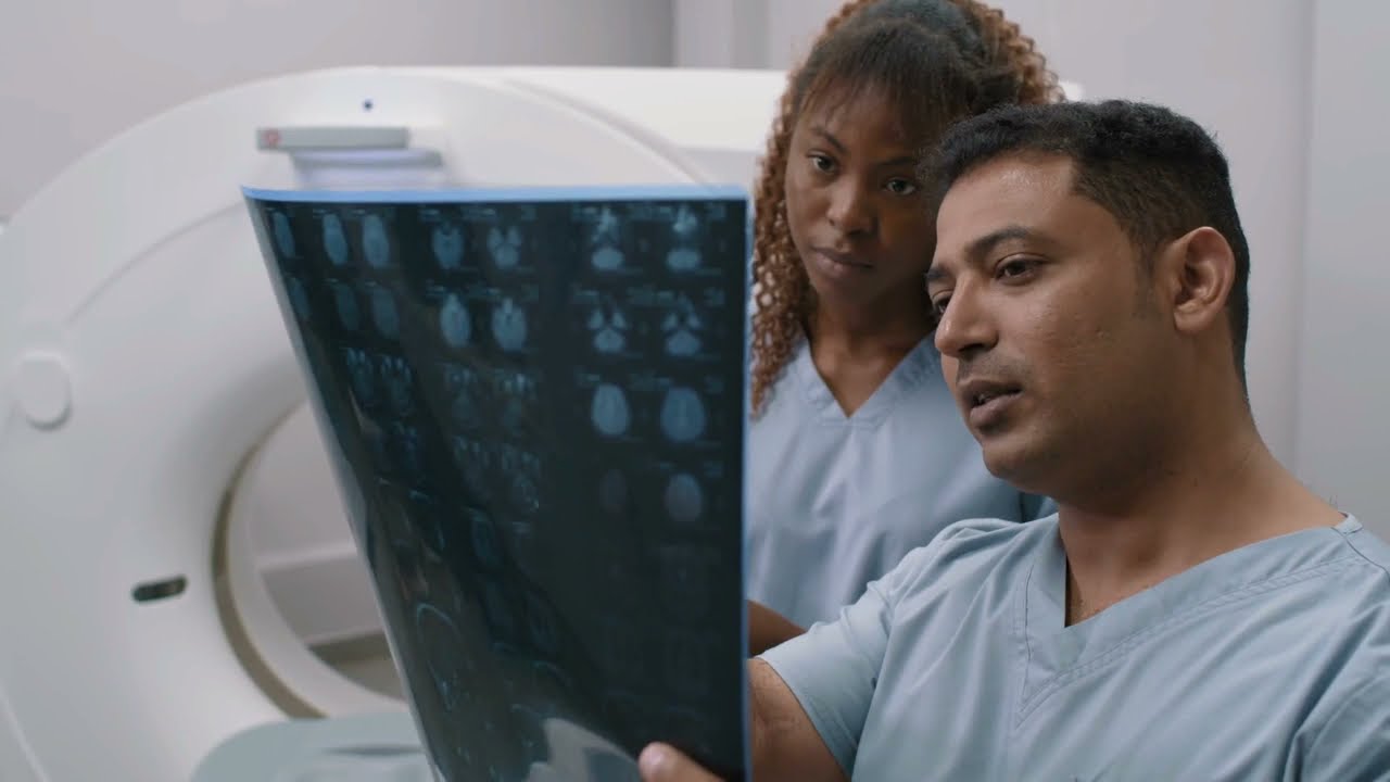 MRI স্ক্যানের সম্বন্ধে এই গোপন তথ্য জানলে আপনি অবাক হয়ে যাবেন / What ...