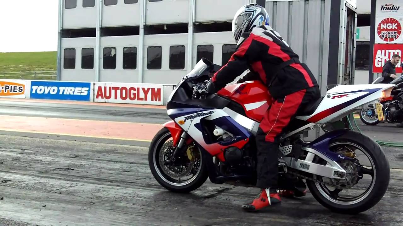 Santa Pod RWYB. 12-3-2011. - YouTube