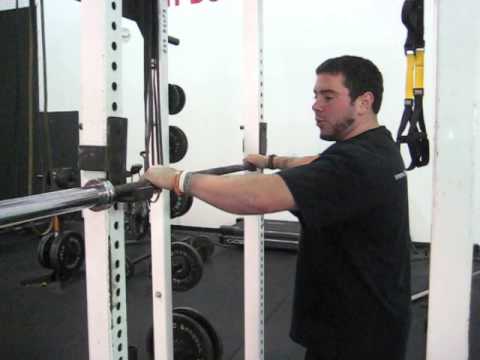 Unracking the Bar for Back Squats - YouTube