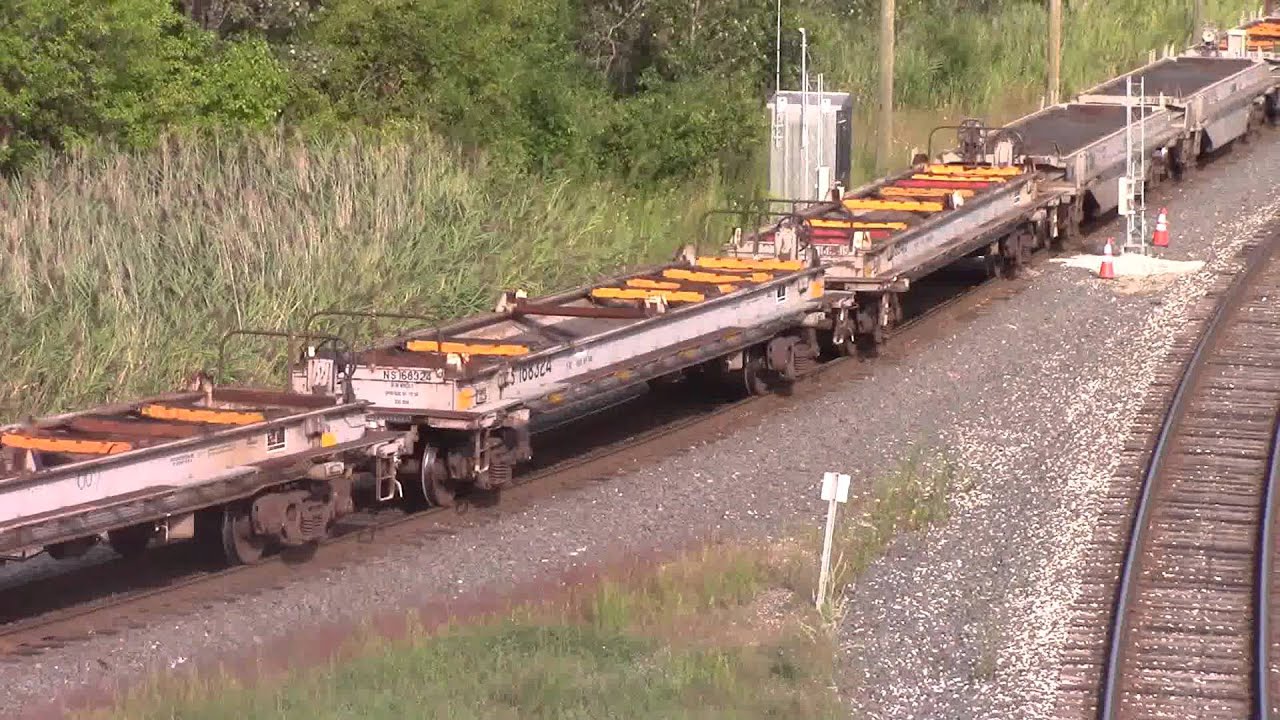 IHB leads a train through Gibson yard - YouTube