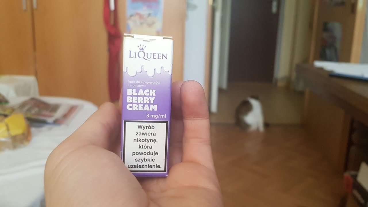 VAPUJ Z SEBOLEM #16 - LIQUEEN (BLACK BERRY CREAM) - YouTube