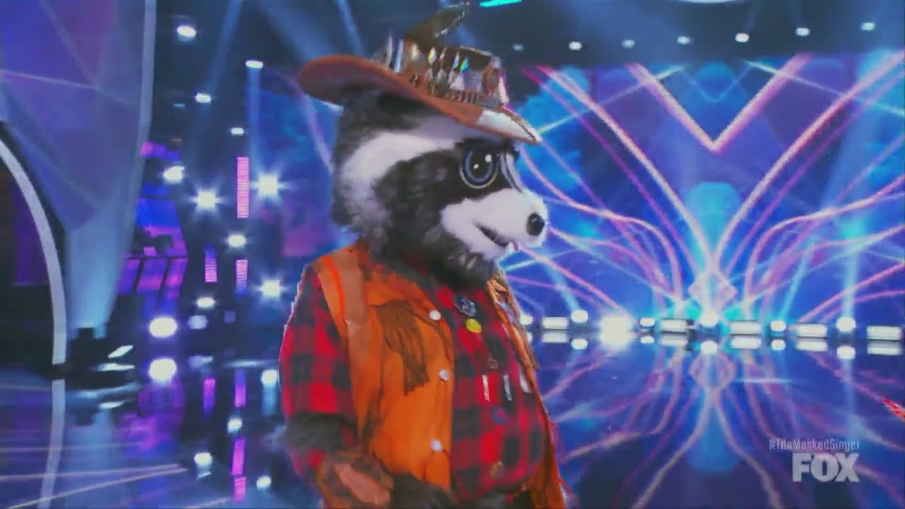 Raccoon revealed on 'Masked Singer' - YouTube