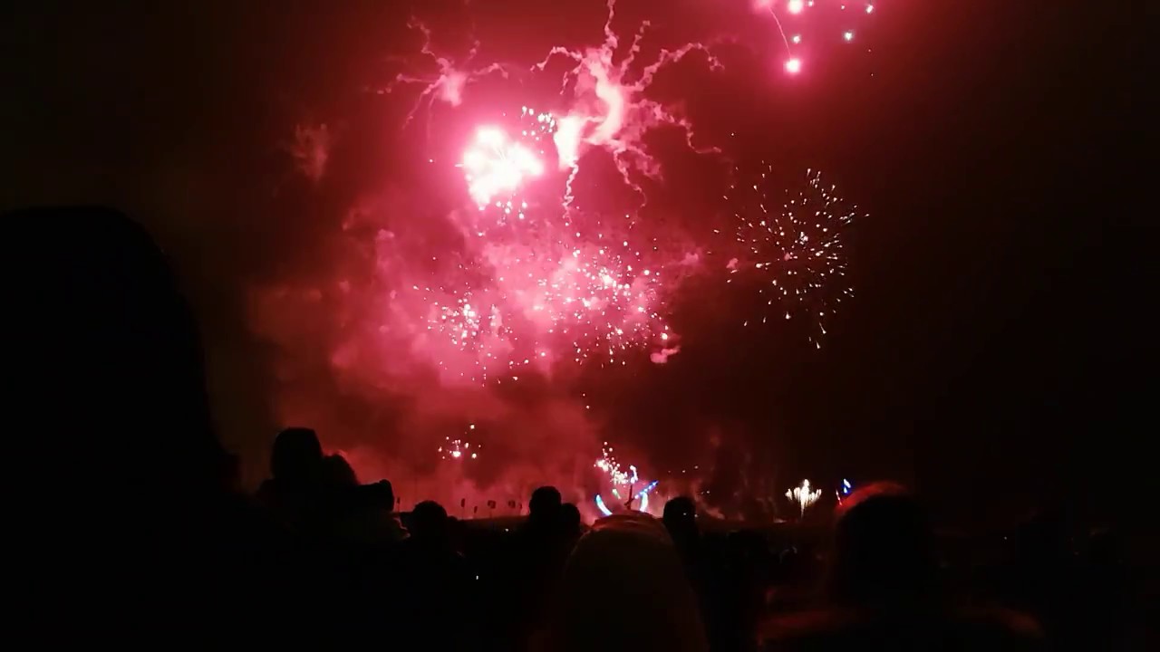 Aberdeen Fireworks Display 2018 at Aberdeen Beach - YouTube
