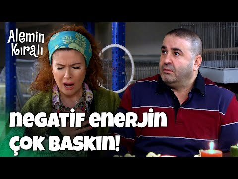Mehveş, Aslan'ın dükkanında negatif enerji avında🙄 - Alemin Kıralı 65. Bölüm