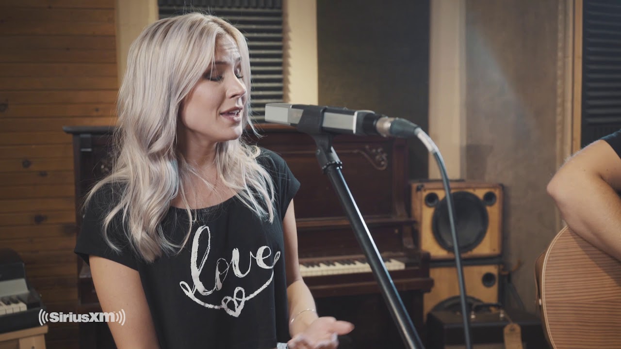 Julia Haggarty - 'Overthinking You' LIVE at SiriusXM - YouTube