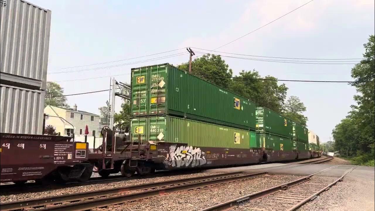 NS 9529 Dash9 leads NS 23G through Piscataway,NJ - YouTube